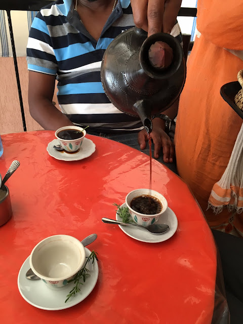 Days in Ethiopia: アズメラ・シロ AZMERA SHIRO