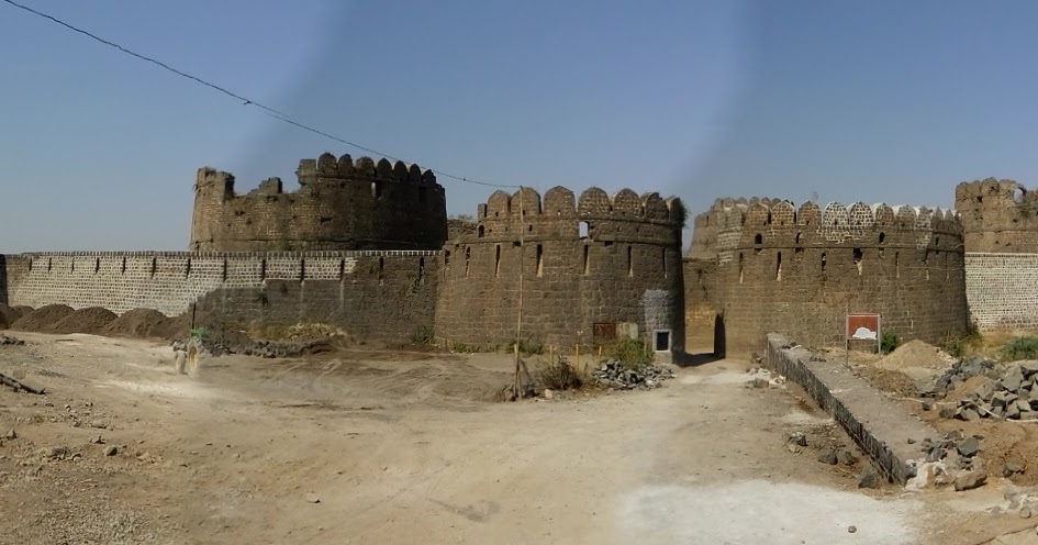 Dharur Fort aka Fatiyabad fort in Beed district of Maharashtra. | The ...