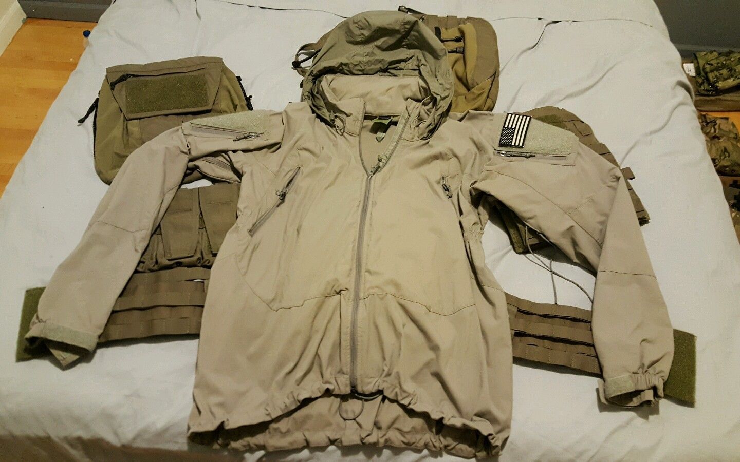 Webbingbabel: Patagonia PCU Level 5 Soft Shell Jacket Gen II