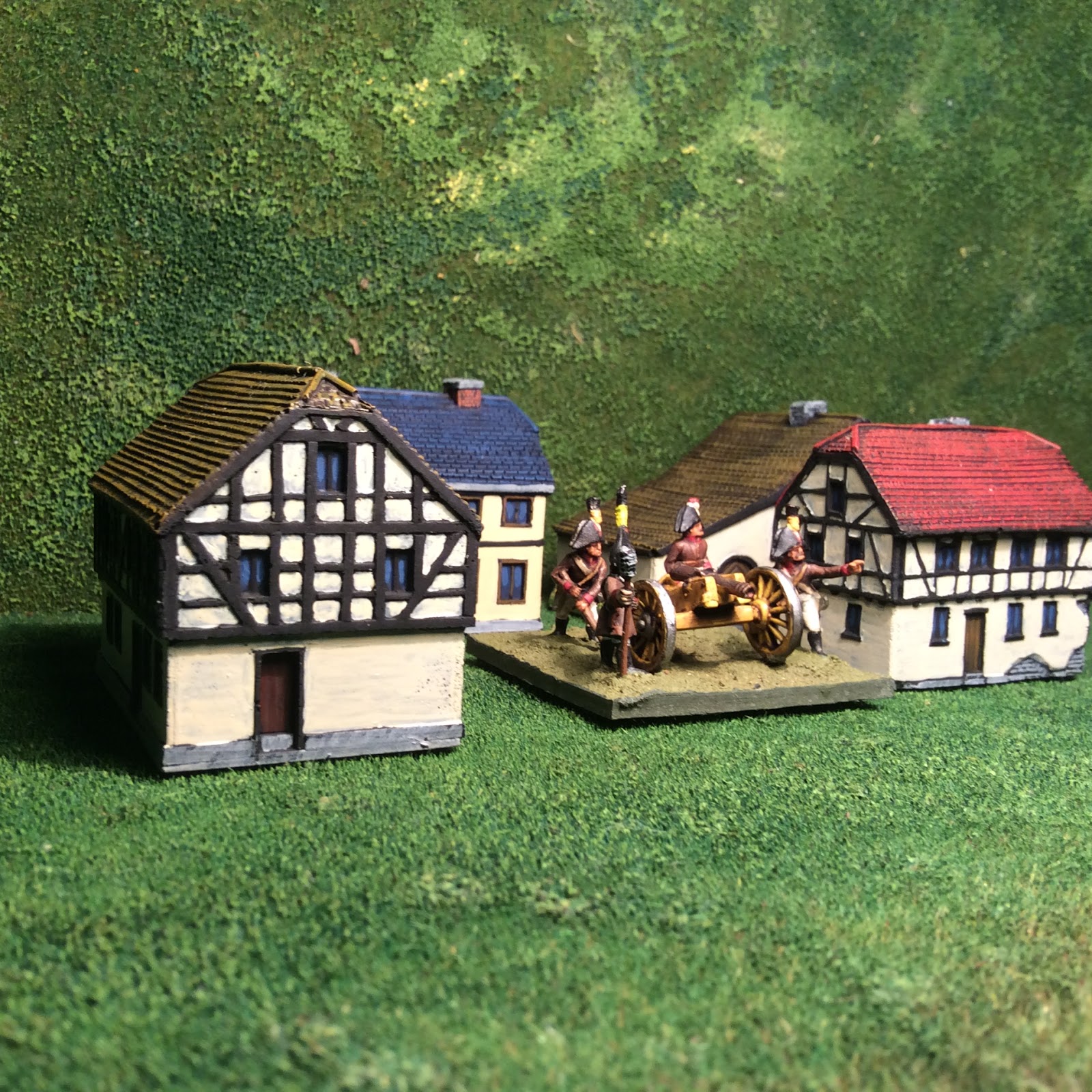 The Northumbrian Wargamer.: Wargames buildings - what scale?