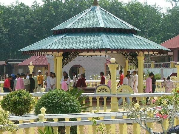 Edisi Pengajaran! Ajaran 'Kerajaan Langit' Ayah Pin Diwarta Sesat ...