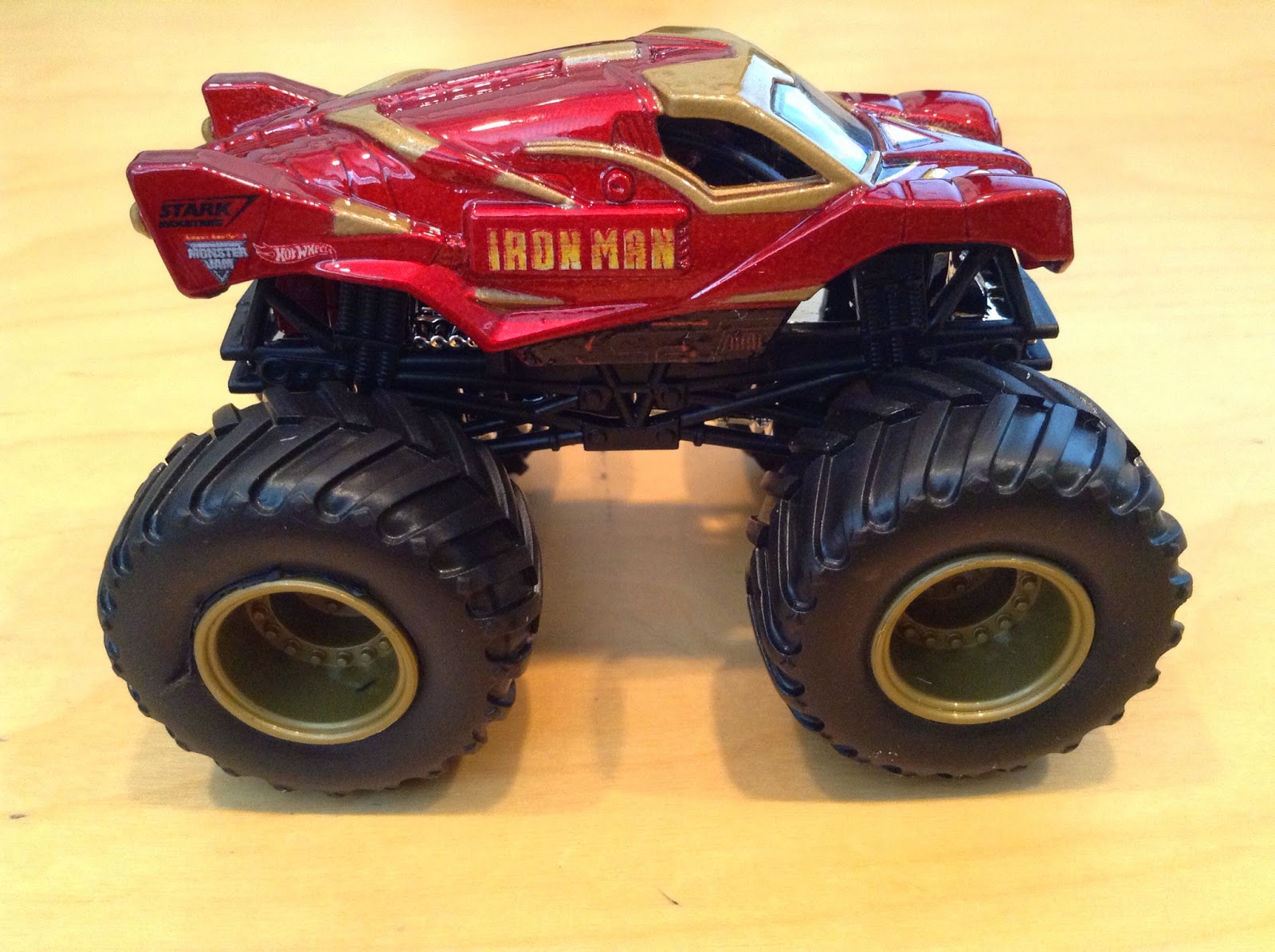 JULIAN'S HOT WHEELS BLOG: Iron Man Monster Jam Truck
