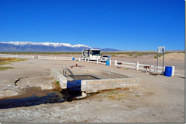 Adventures of Kitfoxgal and DesertDale: Dyer, Nevada Lunch At The Boonies