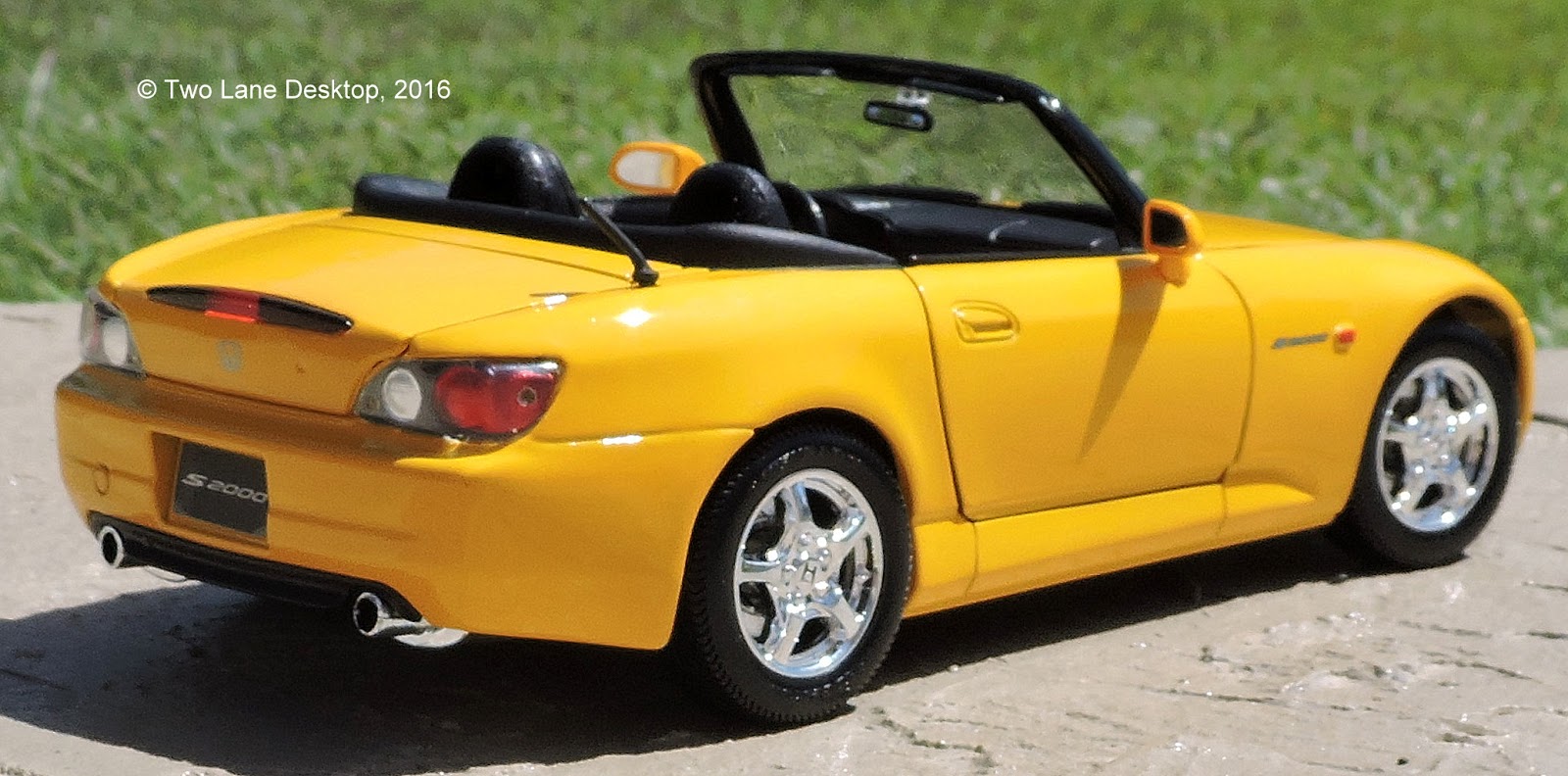 Maisto 1:18 Honda S2000 roadster