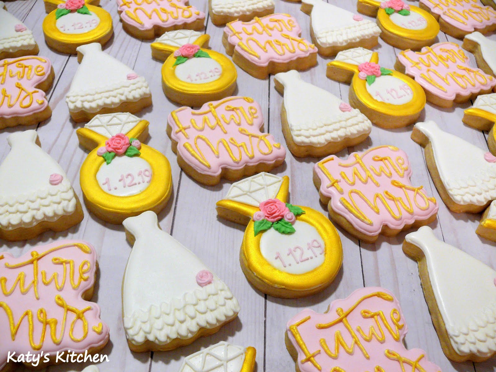 Katy's Kitchen: Bridal Shower Cookies