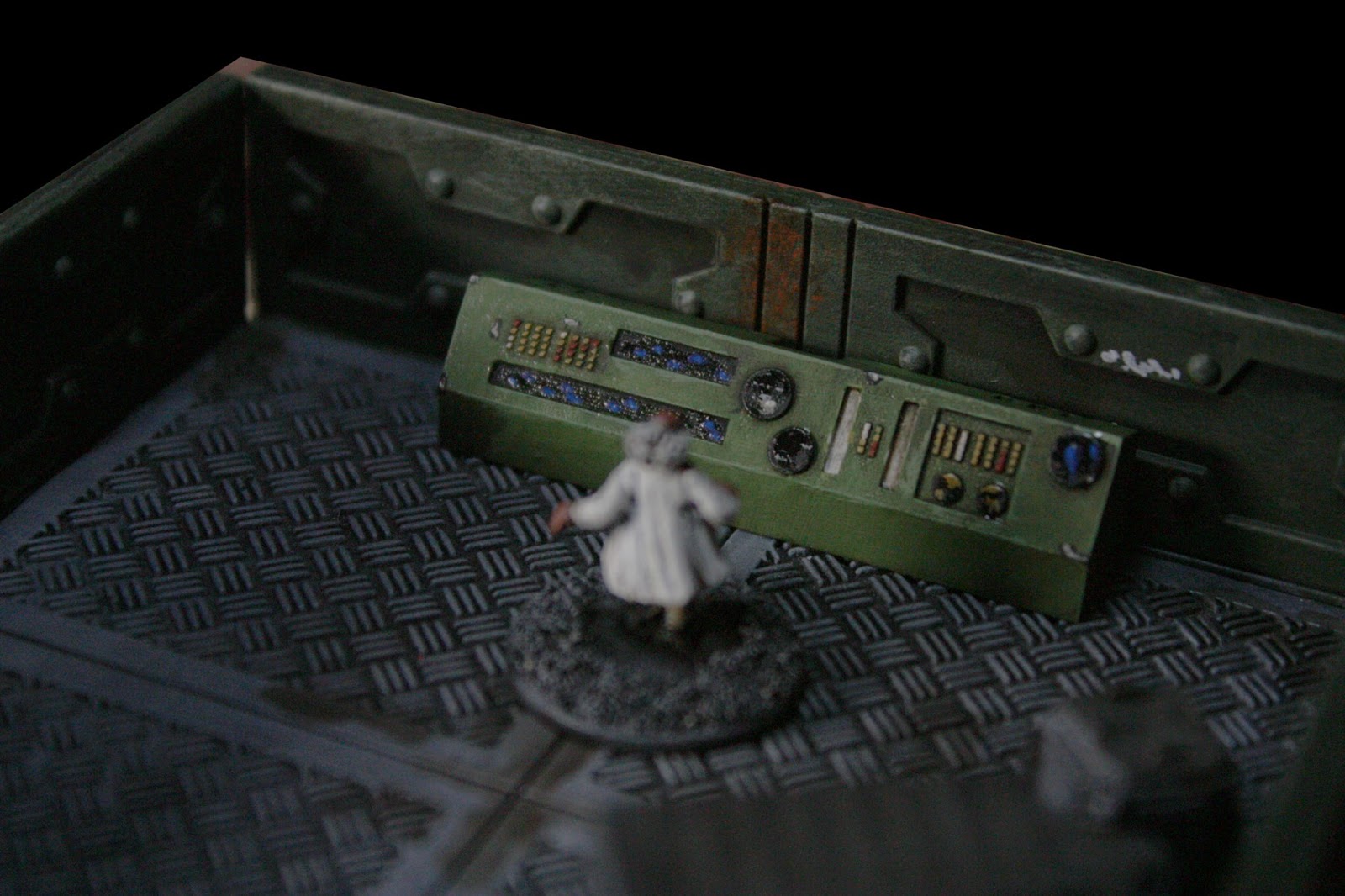 [TMP] "Review and paint-up: Gamecraft Miniatures Spaceship Consoles" Topic