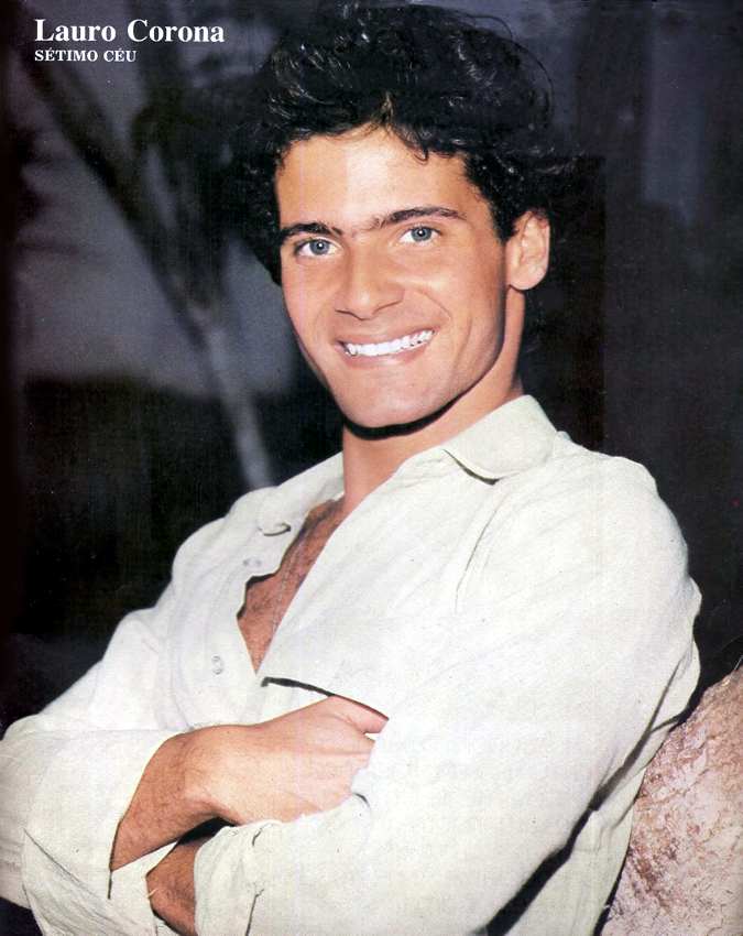Astros em Revista: LAURO CORONA, O DOCE LAURINHO