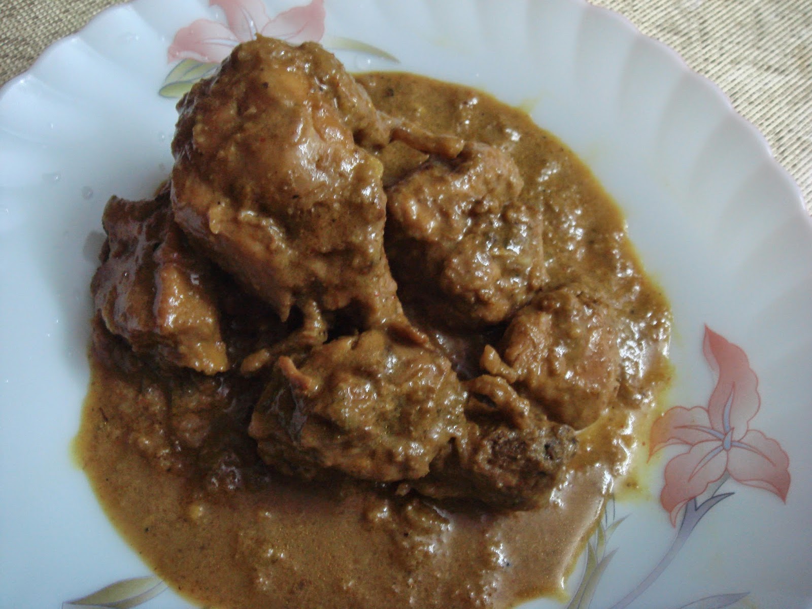 Flavors & Spices of India: Recipe Of Naryal Chicken