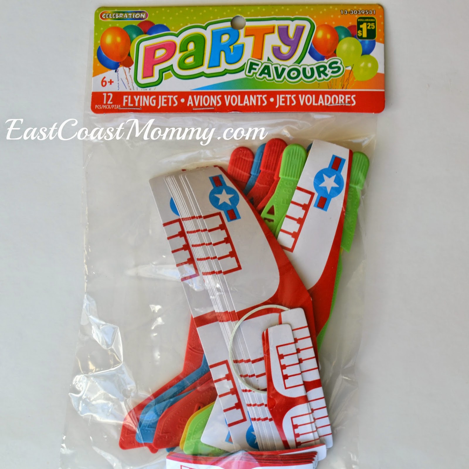 East Coast Mommy: Airplane Valentine {with free printable tags}