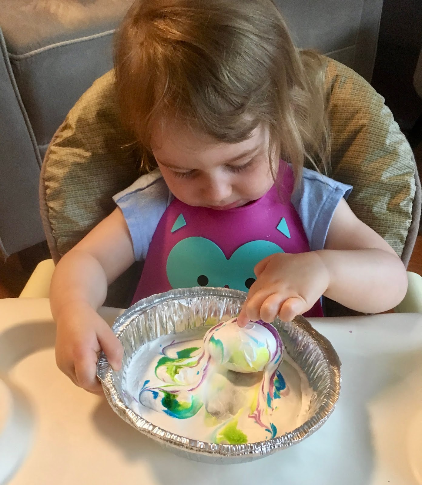 StrongStart Dyeing Eggs With Toddlers strongstart-dyeing-eggs-with-toddlers