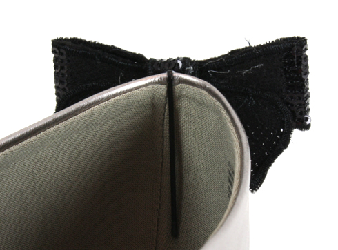 DIY: Back of the shoe clip - Made By Girl