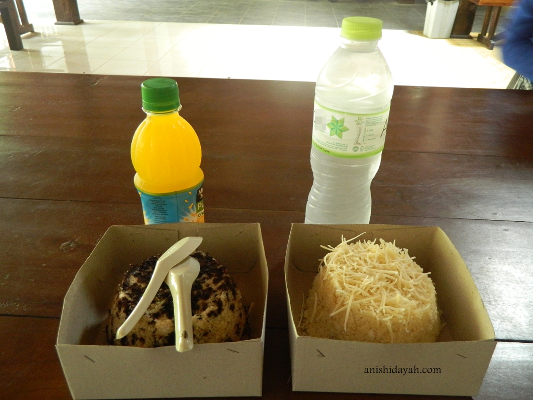 SangPetualang: Thiwul Ayu Mbok Sum, Jajanan Tradisional Bergaya Modern