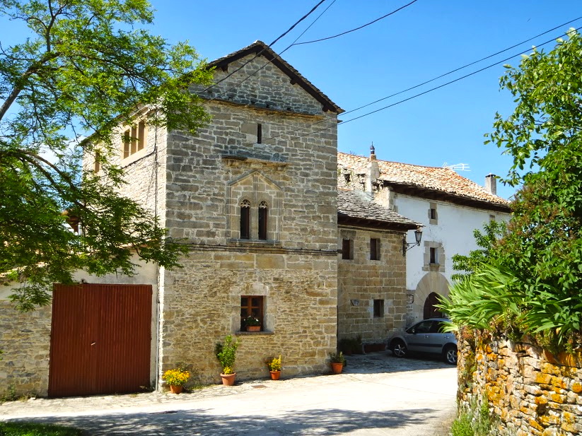 Paseos de Ikandu.: Cascada de Aizpún, en el barranco de Artazul, desde ...