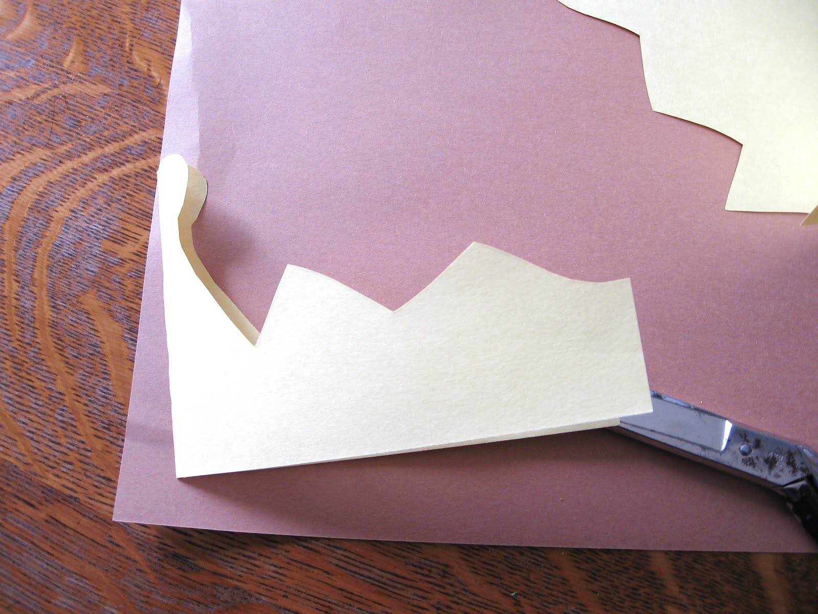 Almost Unschoolers: Christly Crowns - Easter Craft