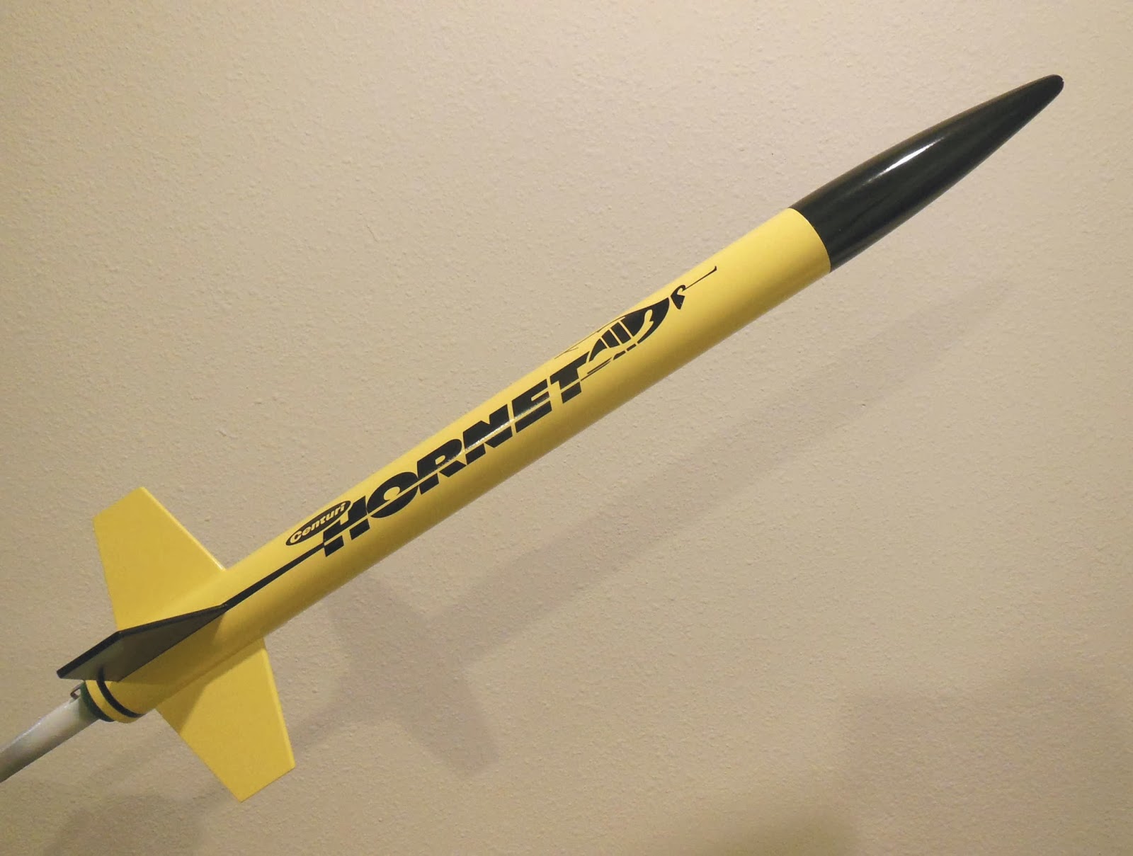 Model Rocket Building: Centuri HORNET on EBAY