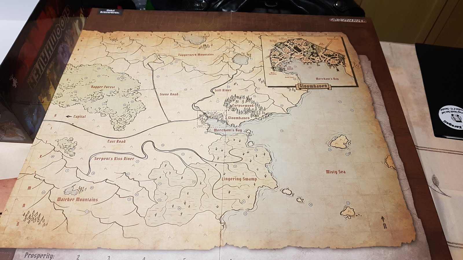 Ludonautes: Gloomhaven: unboxing