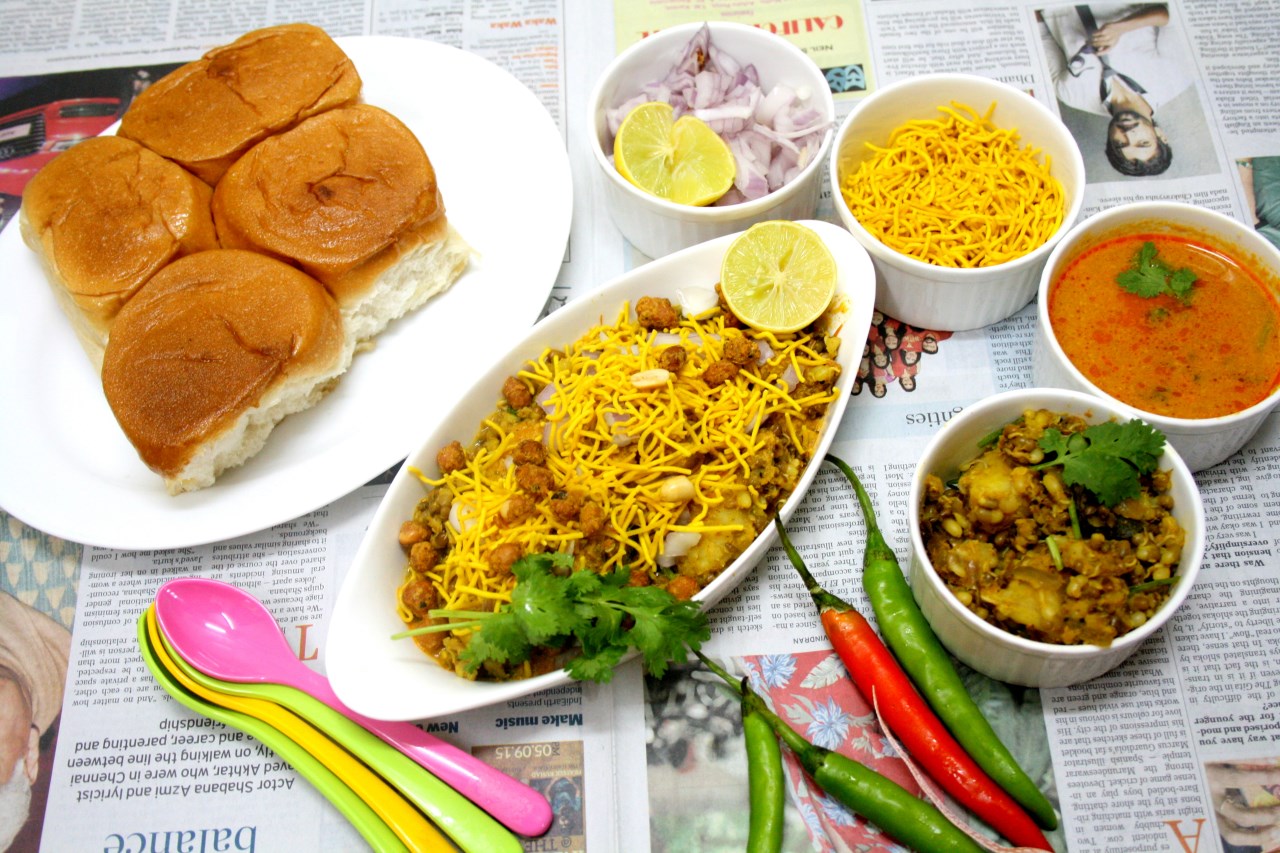 How to Sprout Moth Beans | Matki Sprouts for Misal Pav