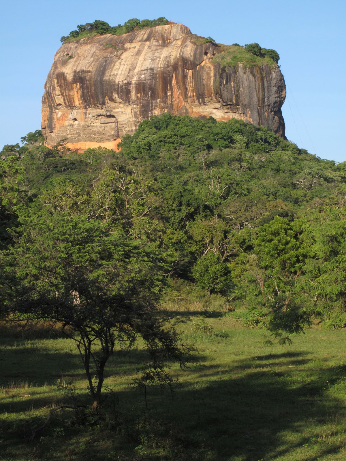 Where are we?: Women like you: The Sigiriya rock paintings