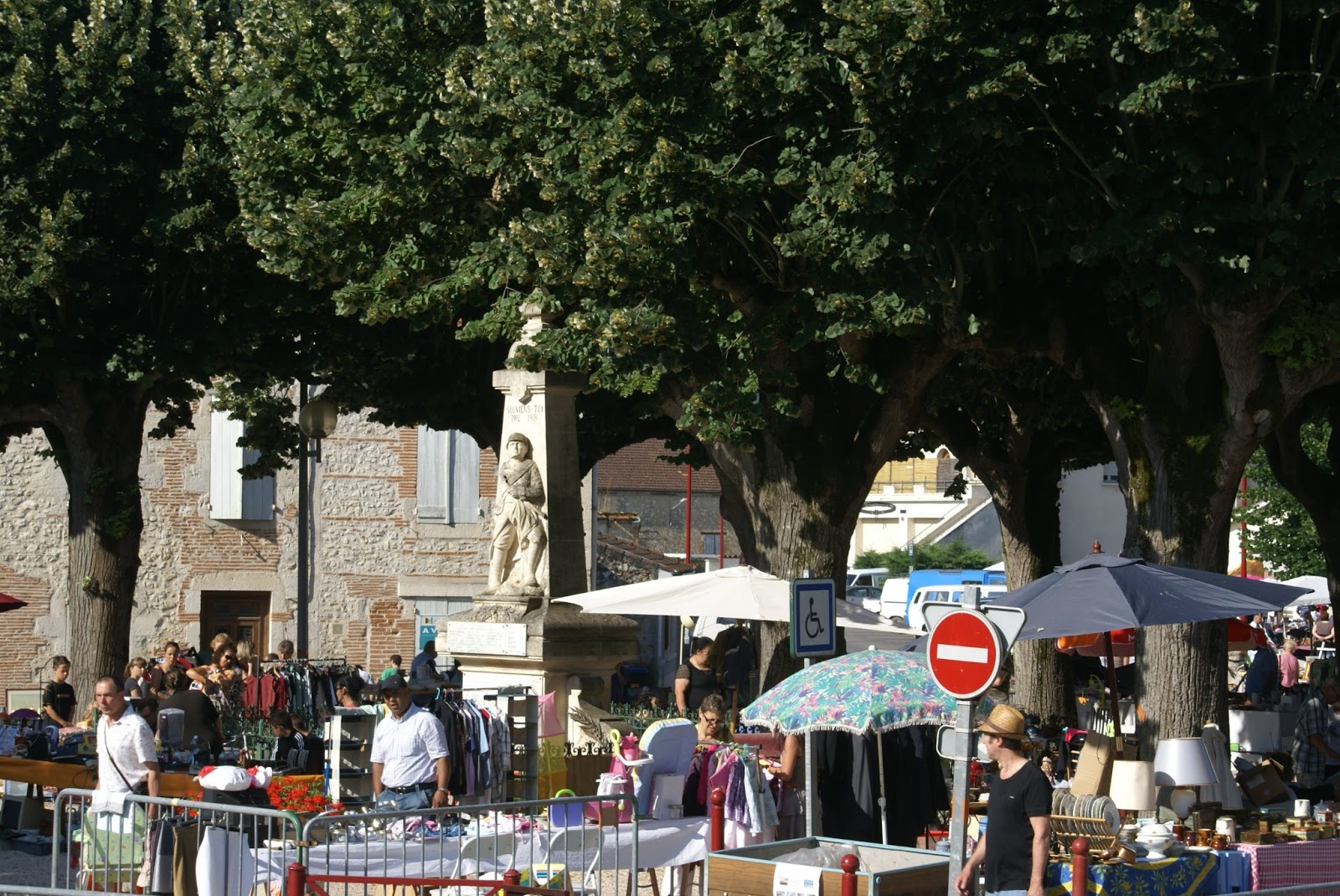 LAYRAC, ma ville: Un été layracais