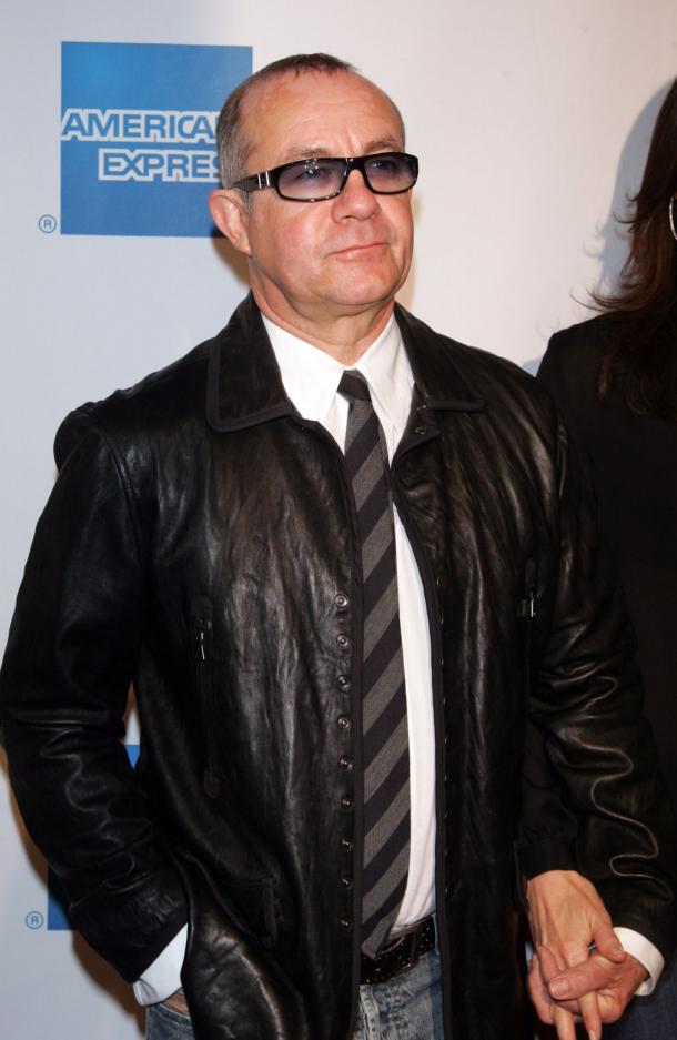 Elton John Corporation: 04/23/11