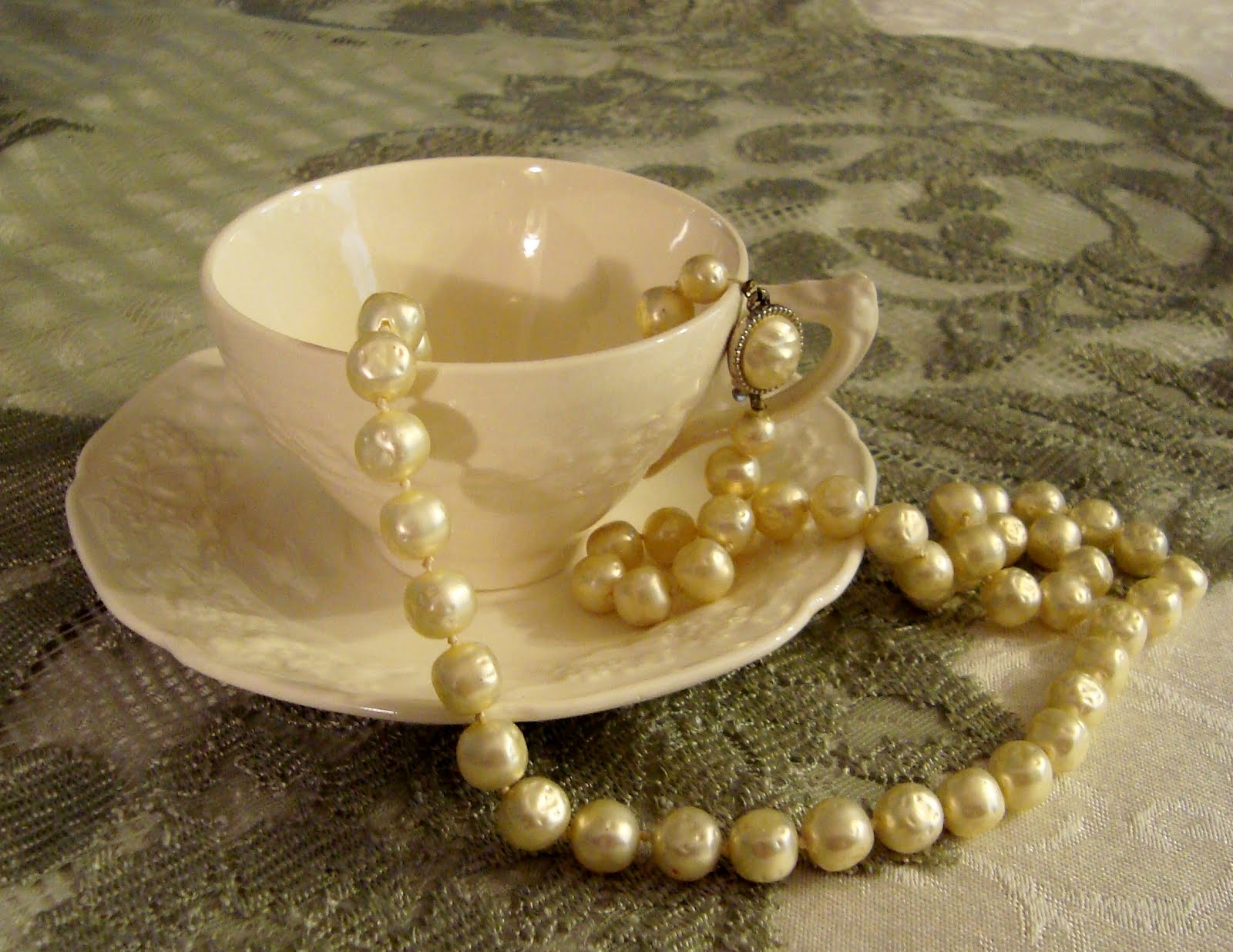 Martha's Favorites: SUMMER FUN WITH TEA CUPS!