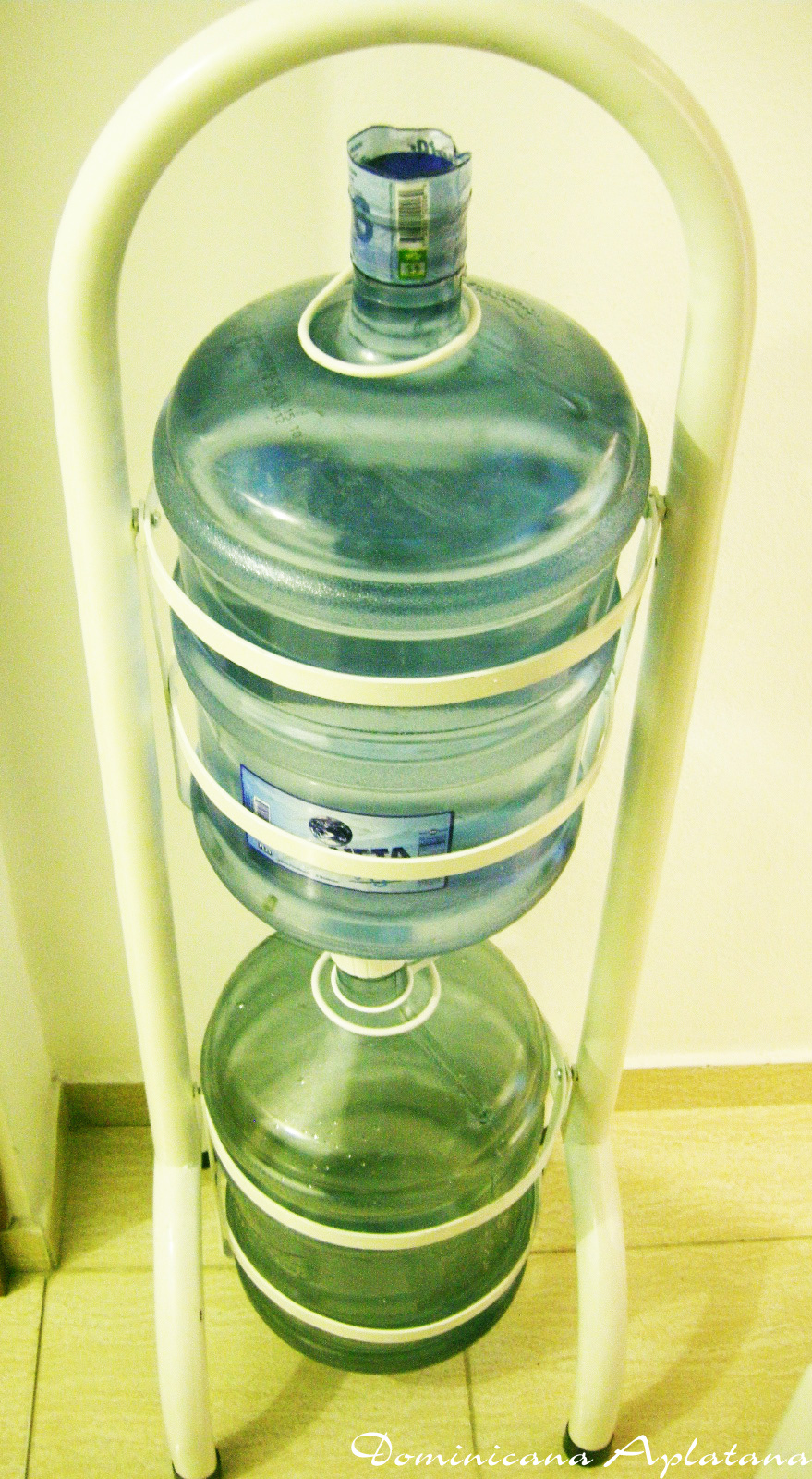 Dominicana Aplatana: Botellón: uno más en tu casa