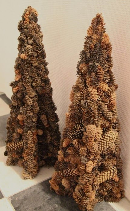 SISTERKINS: Pine Cone Trees