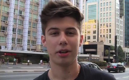 Alces Voadores: Tendencia: Hairstyle Undercut