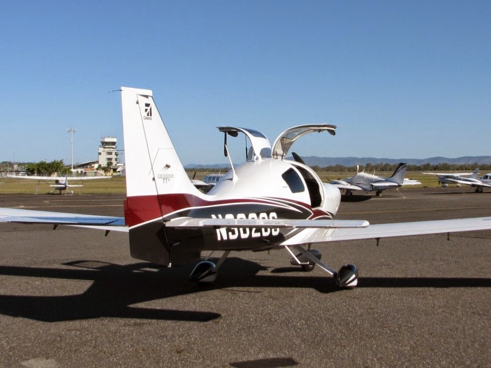 Central Queensland Plane Spotting: Some Photos of the Cessna TTx ...