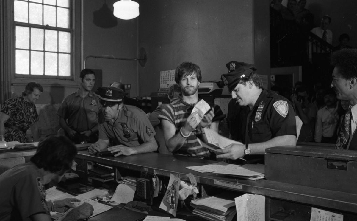 Vintage Photographs Captured ‘Human Fly’ George Willig Climbing the ...