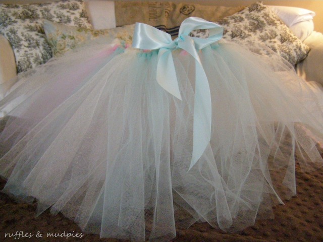 Ruffles and Mudpies: Tutu Tutorial