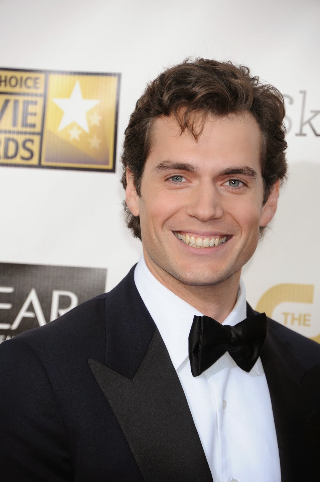 Henry Cavill News: Three Weeks From Today: Critics' Choice Hottie Alert
