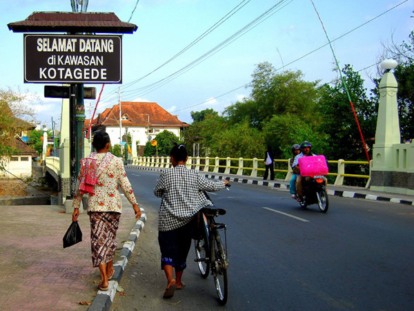 CULTURAL DESTINATION: THE UNIQUENESS CITY OF YOGYAKARTA