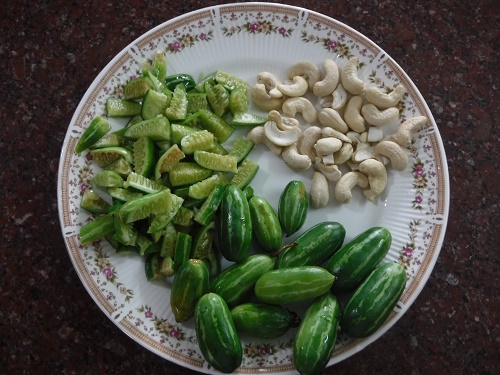 Godambi Tondekai Palya - Cashew and Ivy Gourd Dry Curry