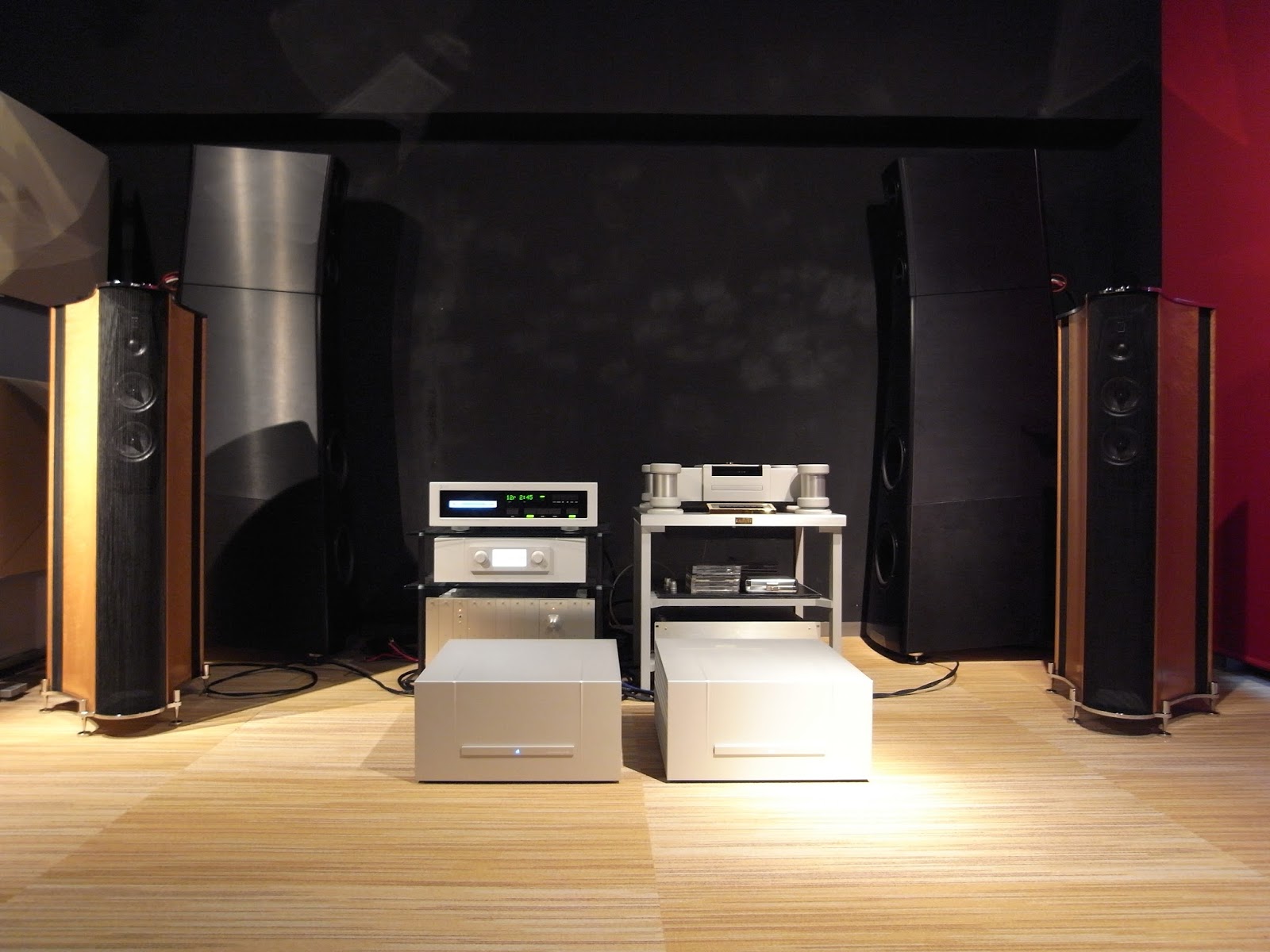 SIS AUDIO BLOG: イベント情報 FRANCO SERBLINのKTEMAを期間限定展示いたします！！