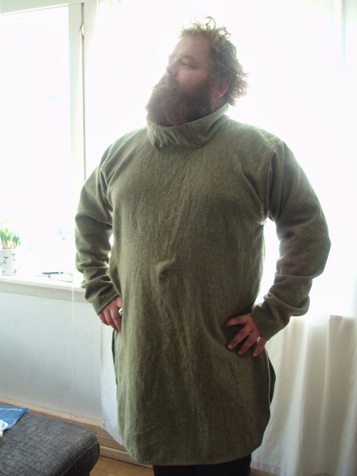 Petras textila resa: Guddaltunikan(10-1100-tal), den med krage. The ...