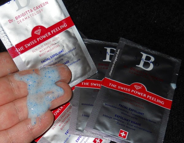 GlamourCaprices: B-Sand Peeling by Brigitta Caven for Louis Widmer.