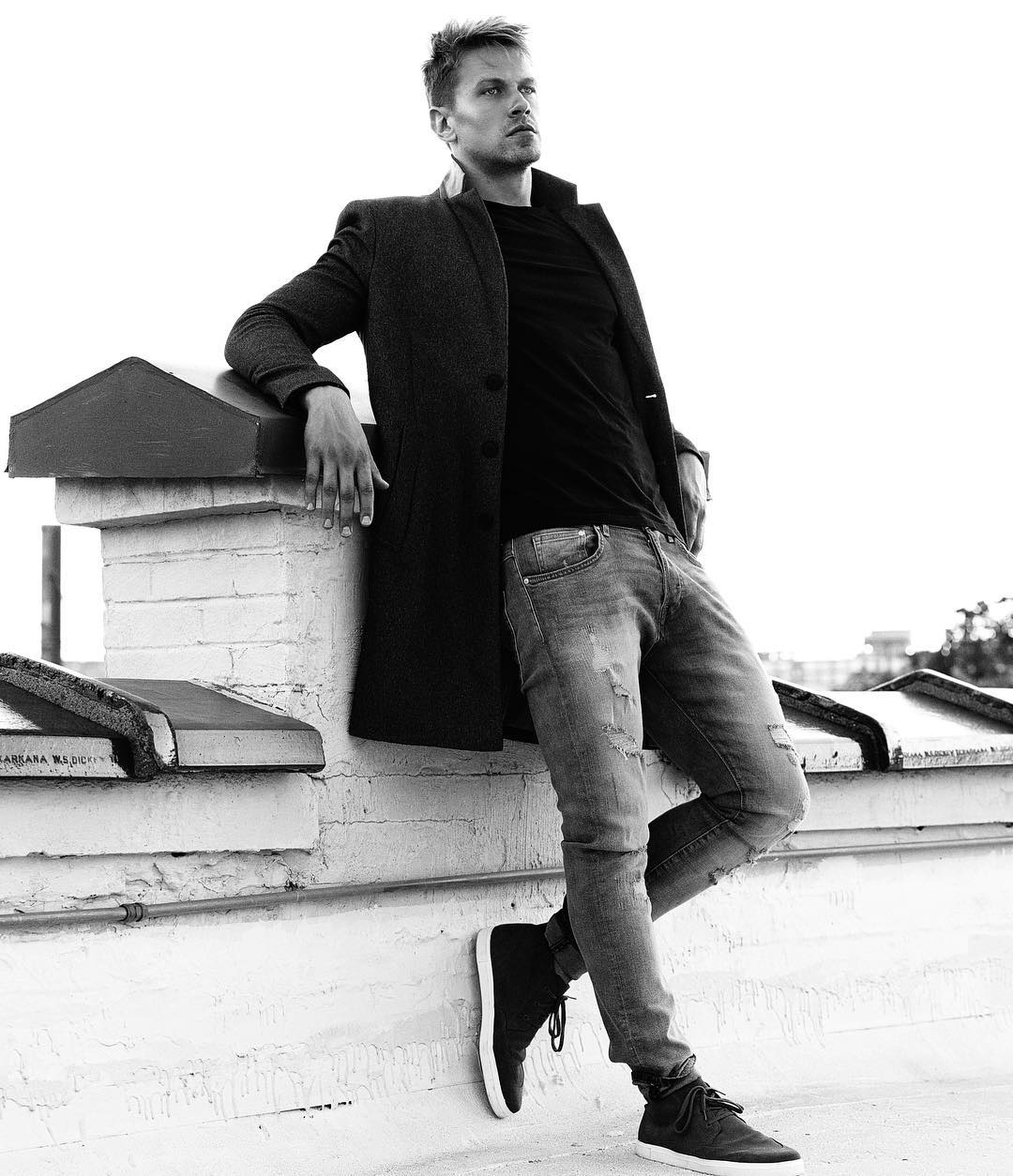 MANNEQUIN : Bill Barrett photographié par Diabe Sale. - AVANT GARDE