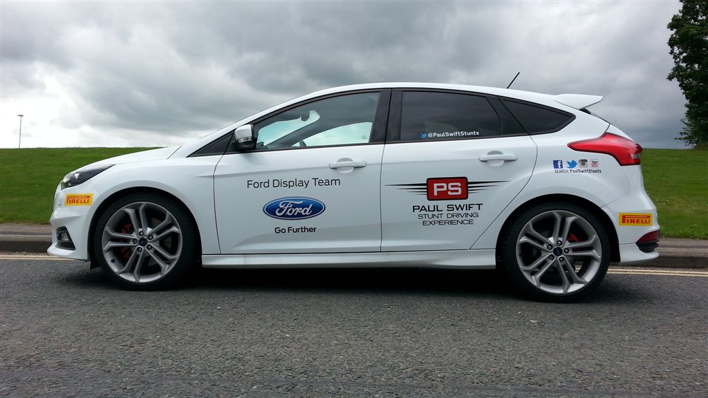 The Green I Signs Blog: Green I Signs Blog Ford Focus ST graphics for ...