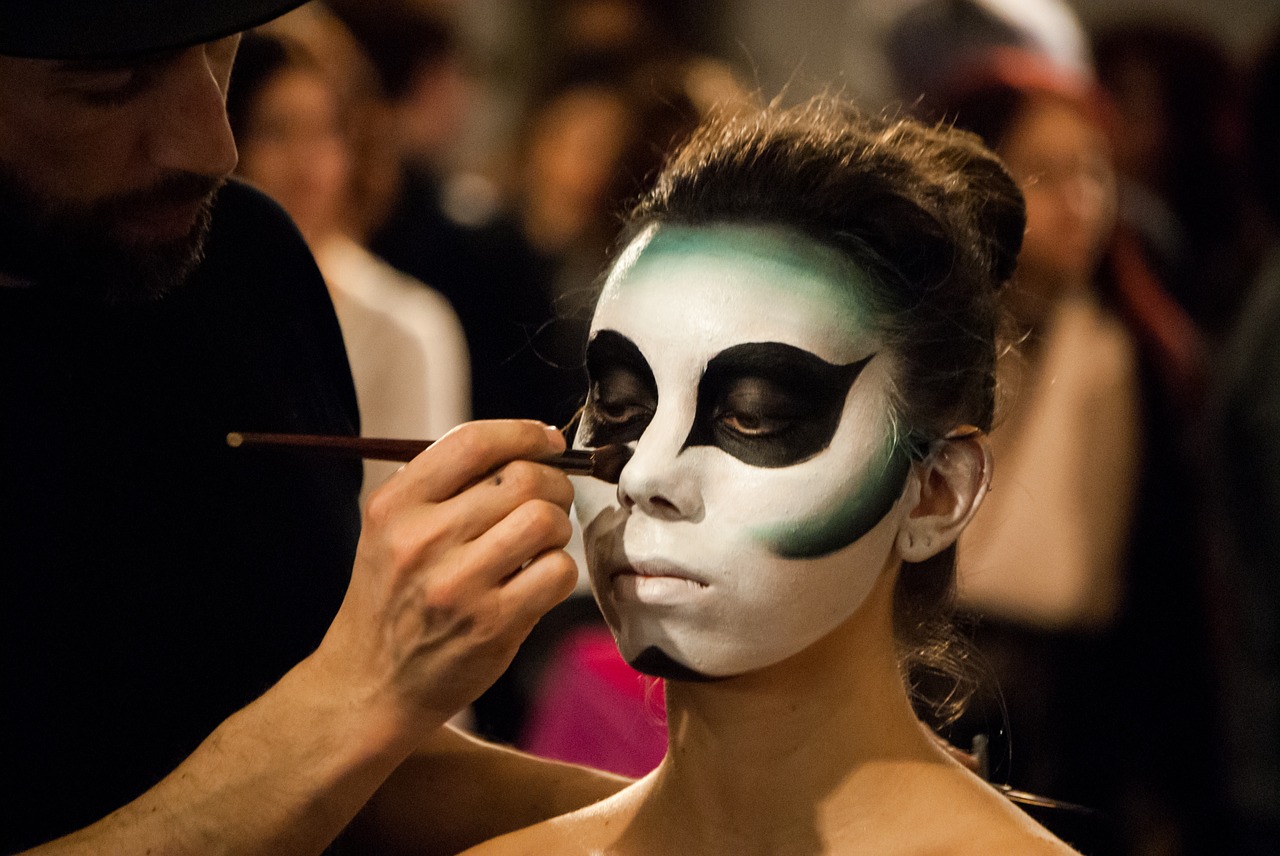 Better Drunk Than Wasted: Painted People. Painted Faces. Painted Lady.