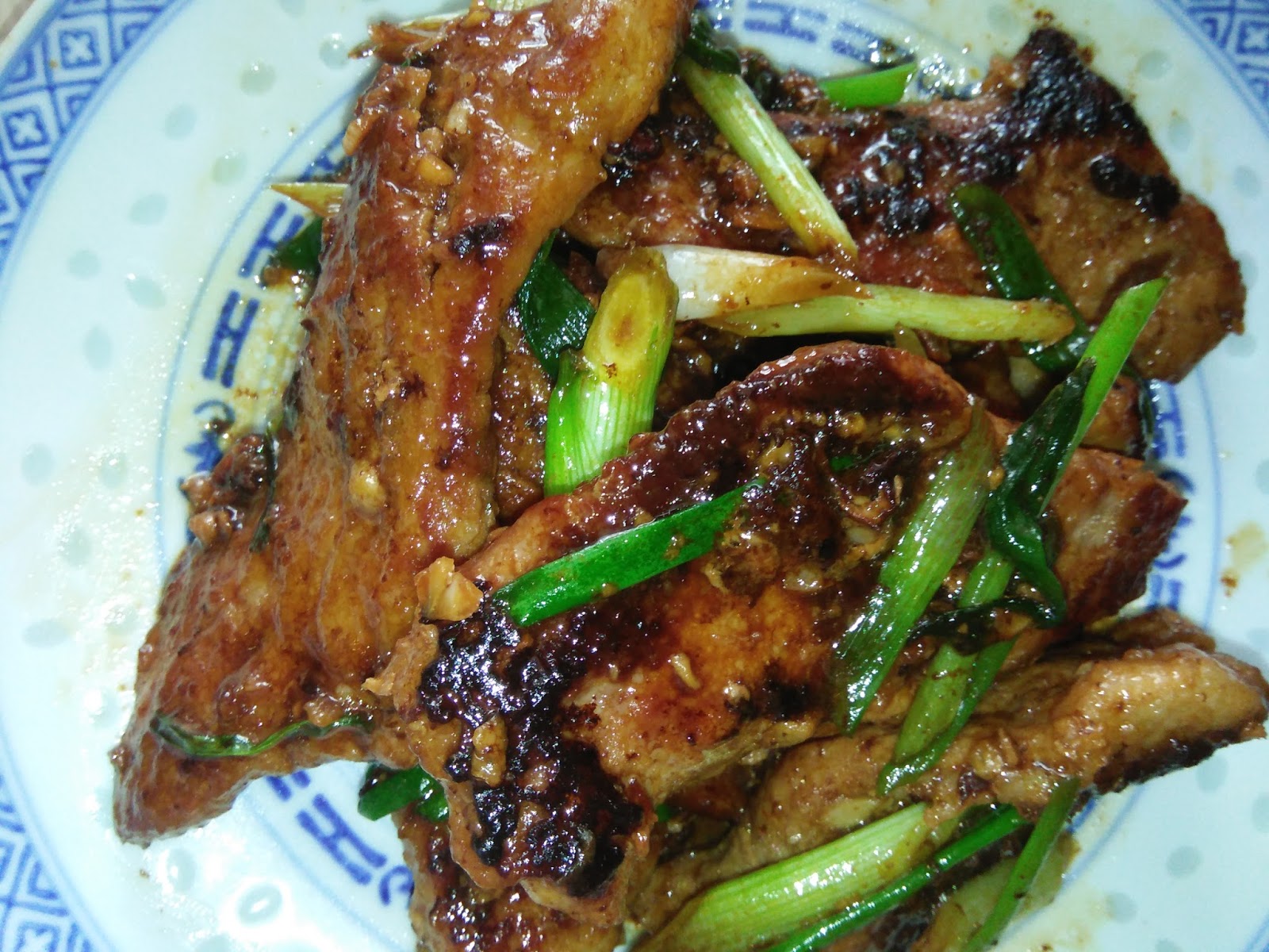 Cooking Pleasure: SAUTEED PORK WITH SPRING ONIONS