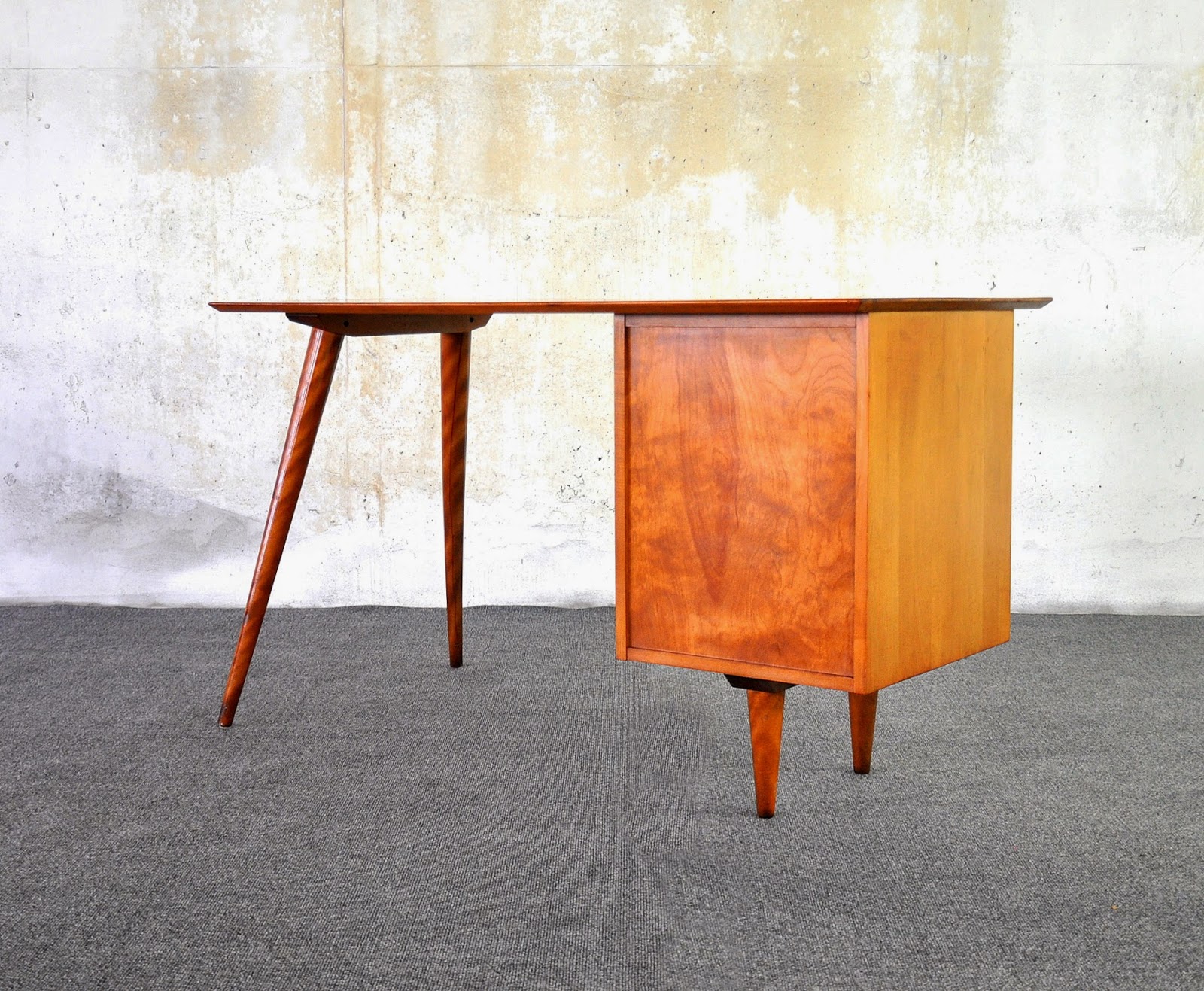 SELECT MODERN: Paul McCobb Desk or Vanity Table