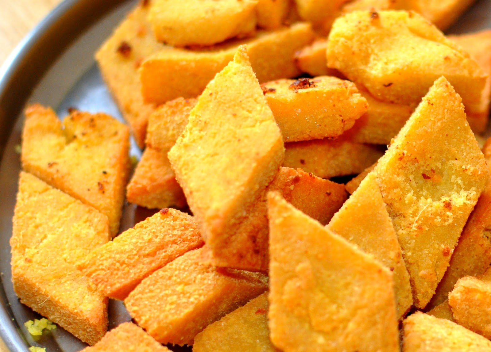 When Mom & Dad cook: Dhokar dalna.......fried lentil squares in a gravy.