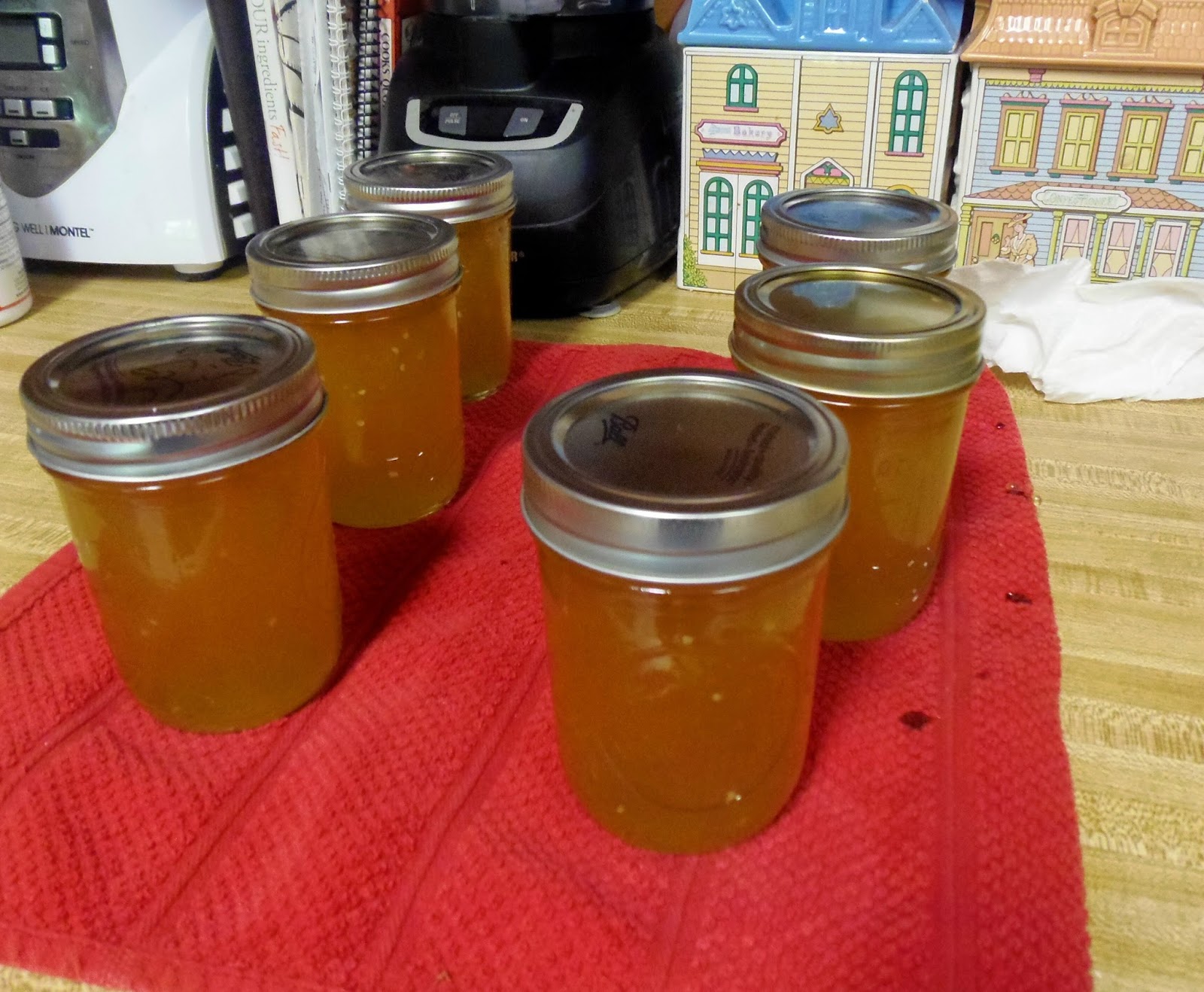 Glo's Kitchen: Mango Datil Jam