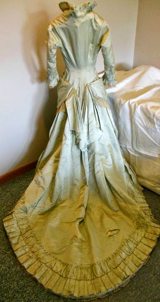 All The Pretty Dresses: Natural Form Dress