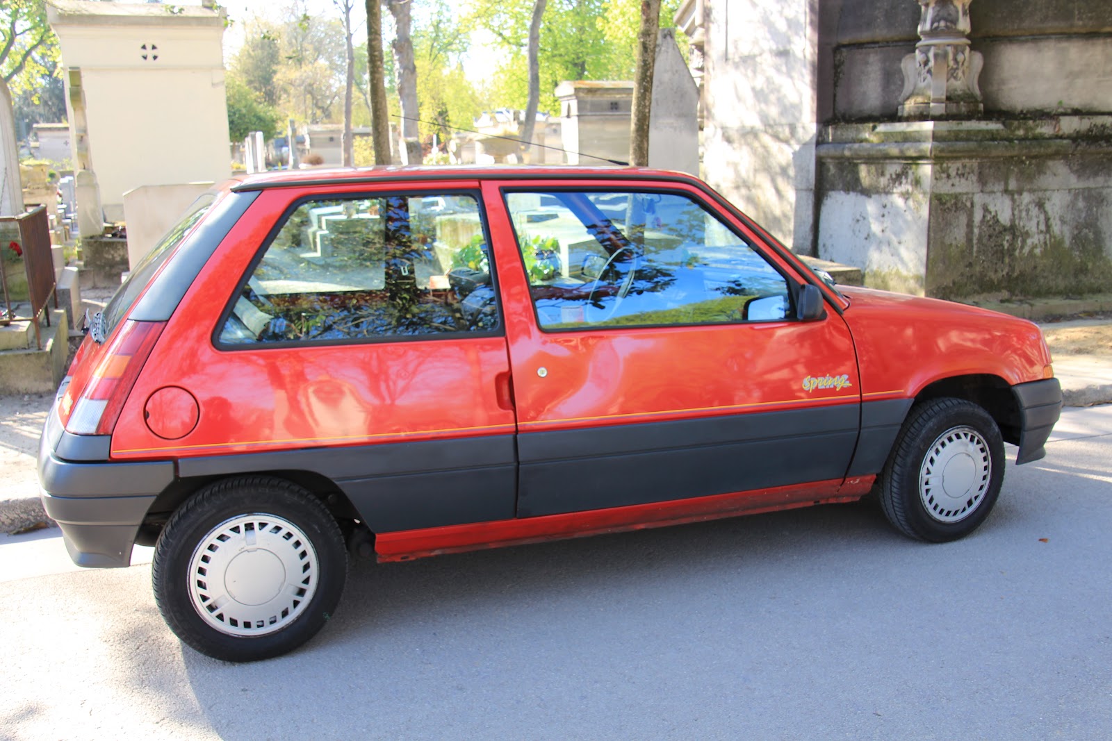 Storie inutili ma non eccessivamente.: Vecchie auto: Renault 5 SR
