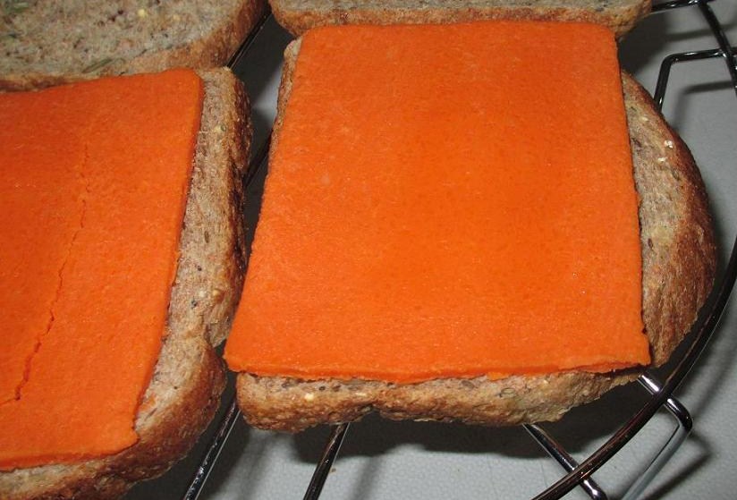 FOODSTUFF FINDS: Lea and Perrins & Heinz Tomato Ketchup Cheese Slices ...