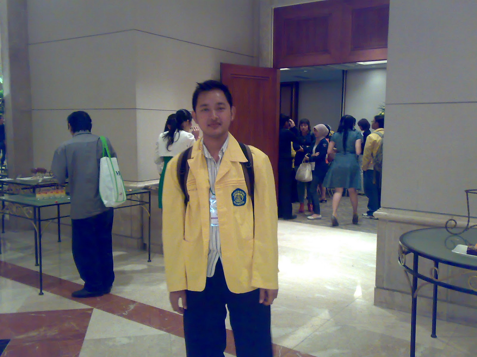 Menggambar Lines Plan: Teknik Perkapalan UI