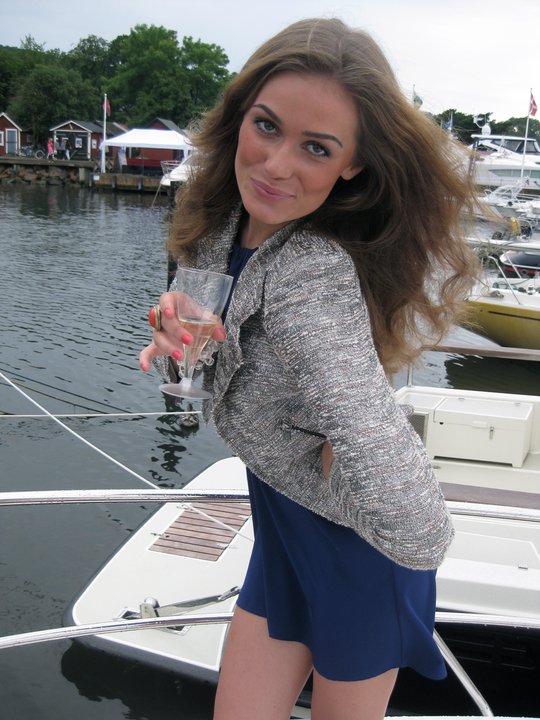 MISS SWEDEN WORLD 2011 - Nicoline Artursson | TV Sinetron