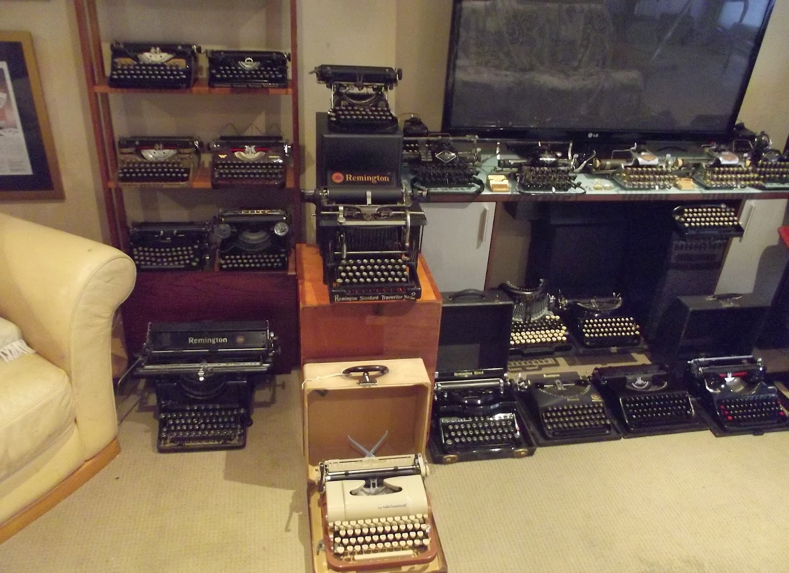 oz.Typewriter: Typewriters on Display